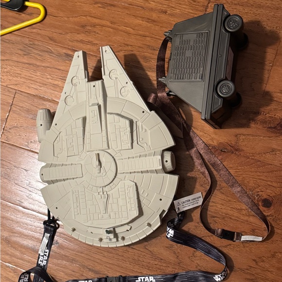 Disney | Other | Disney World Star Wars Millennium Falcon And Droid ...